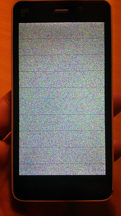 Display Problem - Whole Screen Filled With Noisy Pixels Of Different 
